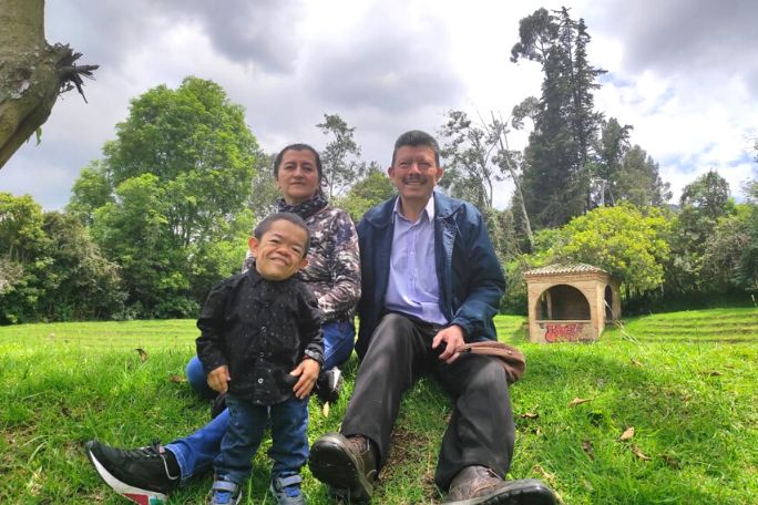 Eu uso o meu sorriso para conquistar o mundo: Edward Niño, o menor ...