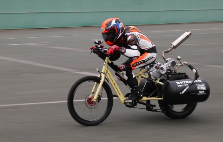 Fastest compressed air powered bicycle | Guinness World Records