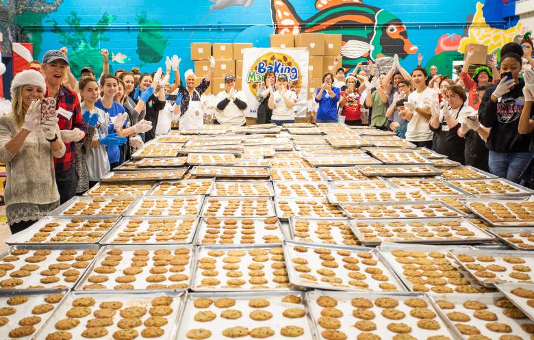 Most cookies baked in one hour | Guinness World Records